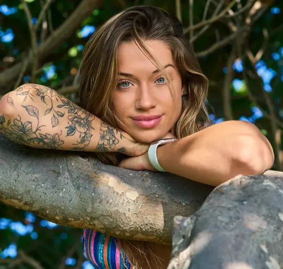 Caleigh Mackenzie Age: Biography, Career, Lifestyle, and Net Worth - Trendlandmagazine.com